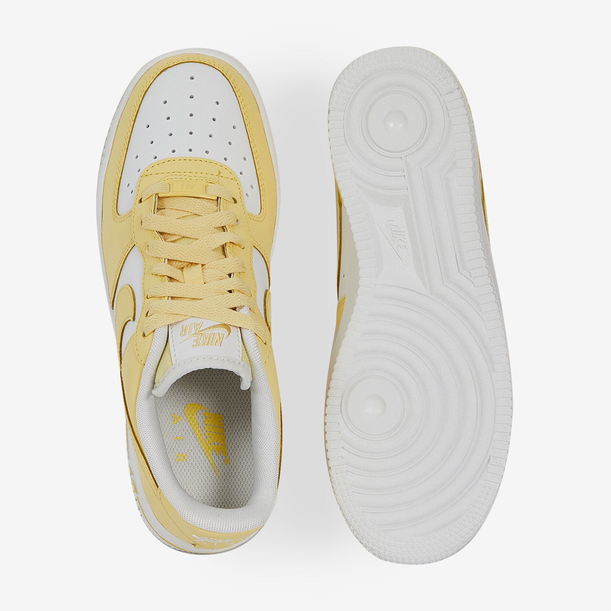 NIKE AIR FORCE 1 LOW GIALLO - SNEAKER DONNA | Courir.it